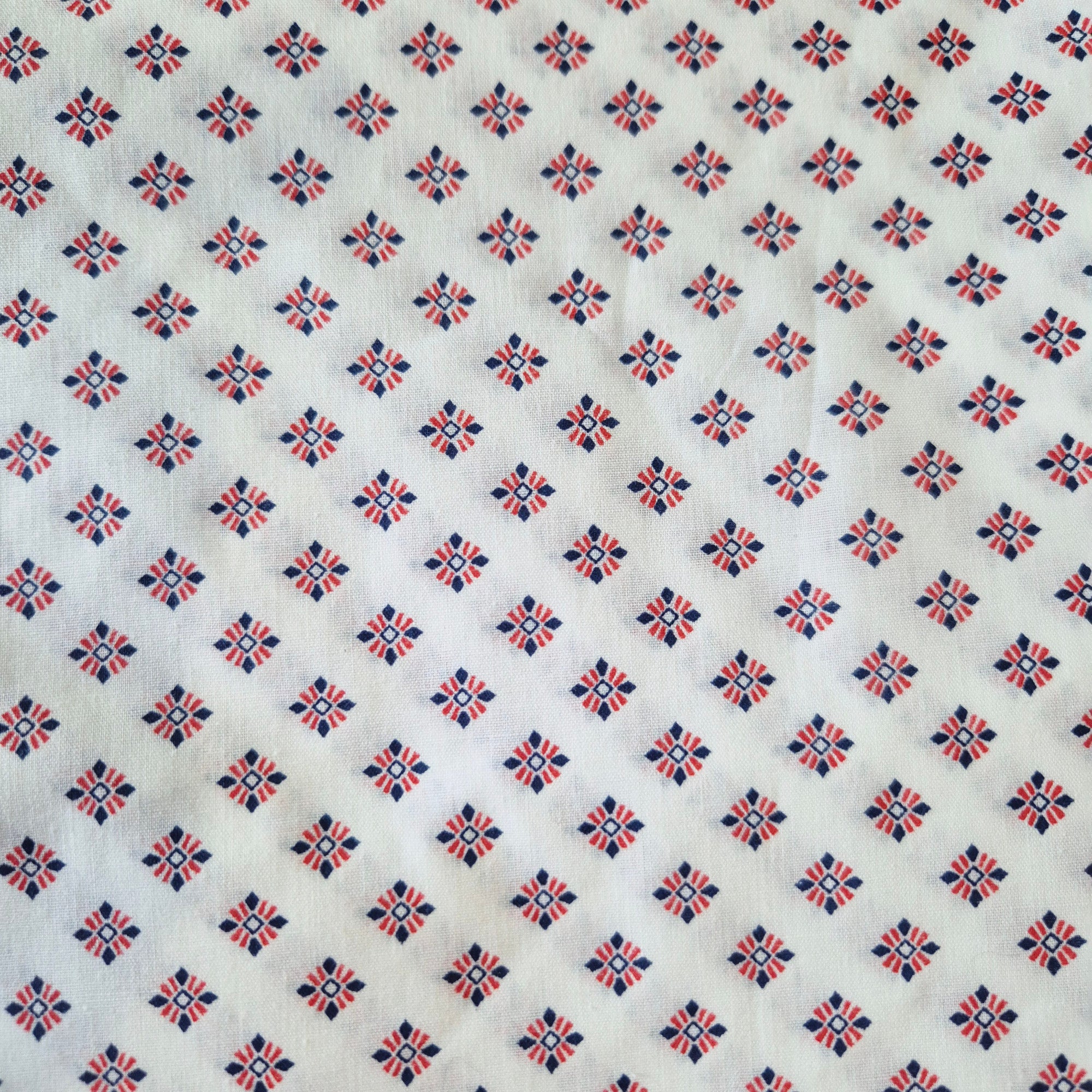 Lightweight Cotton Fabric - Diamonds - Fabric Rescue – AltFabrics